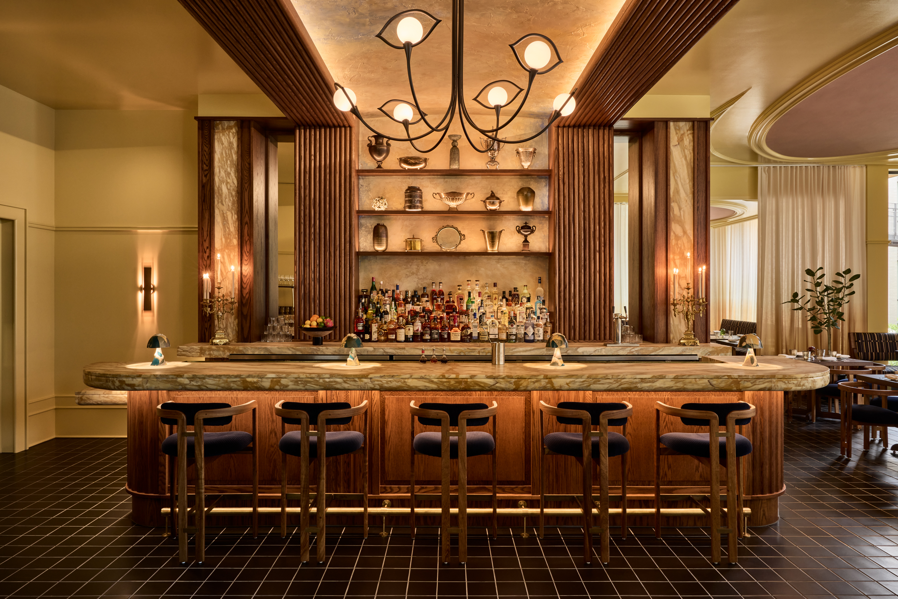 Houston Hotels Look to Enhance Dining Experiences